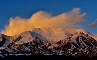 Snow-bound Glory - Amne Machin Rises - Jeff Fuchs' Tea and Mountain ...